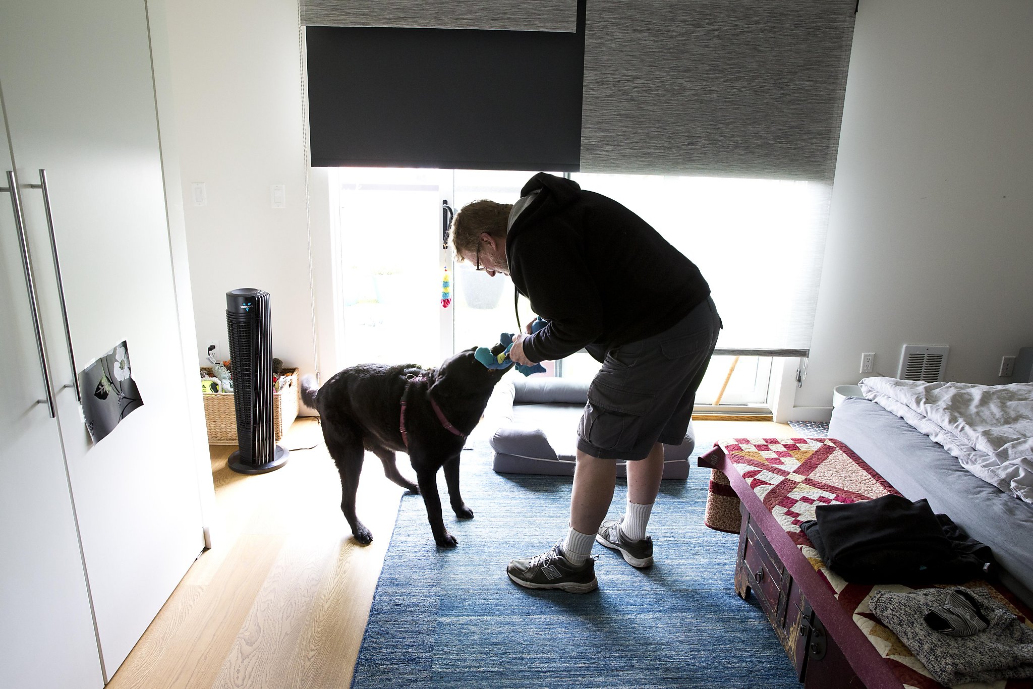 Once sick, SF pet sitter says animals keep him ‘pretty darn healthy’