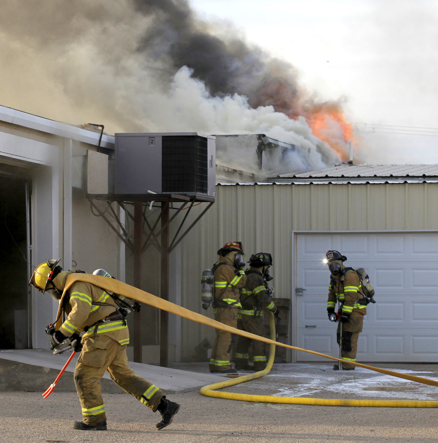 Man dies in central Midland fire