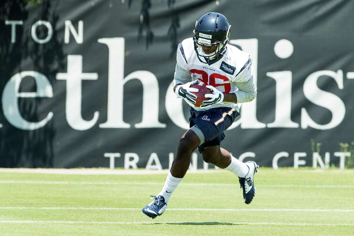 Texans cut rookie linebacker Eric Lee