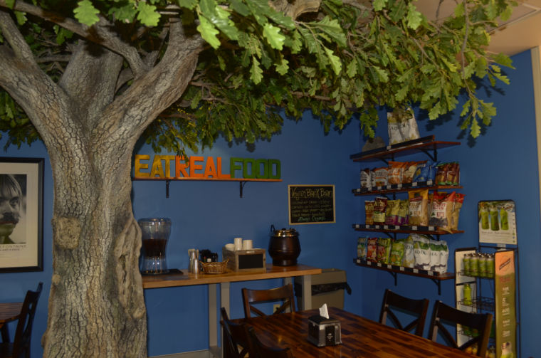 Grab-and-go restaurant offers non-GMO food