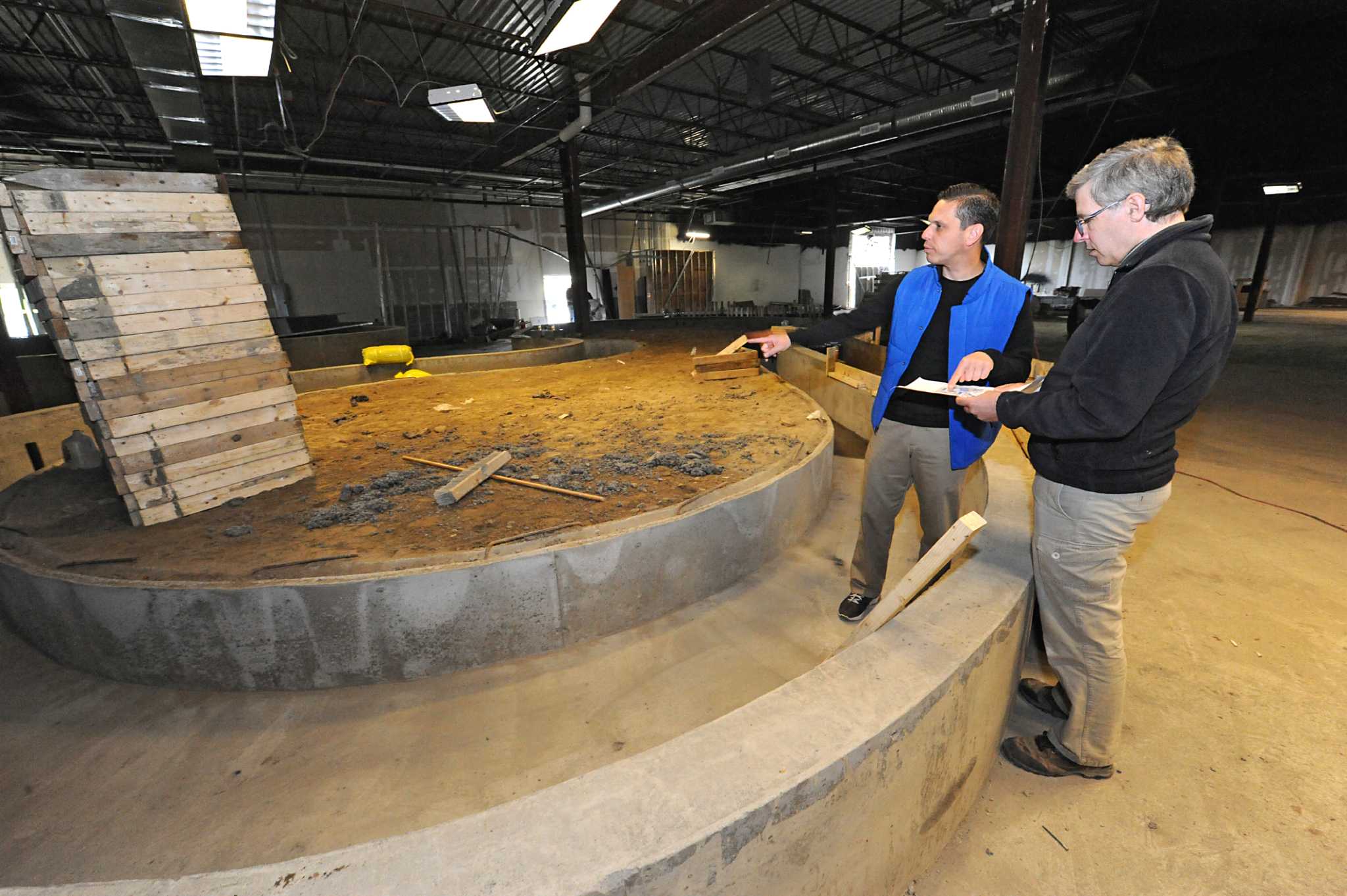 Photos: Aquarium work under way in Rotterdam
