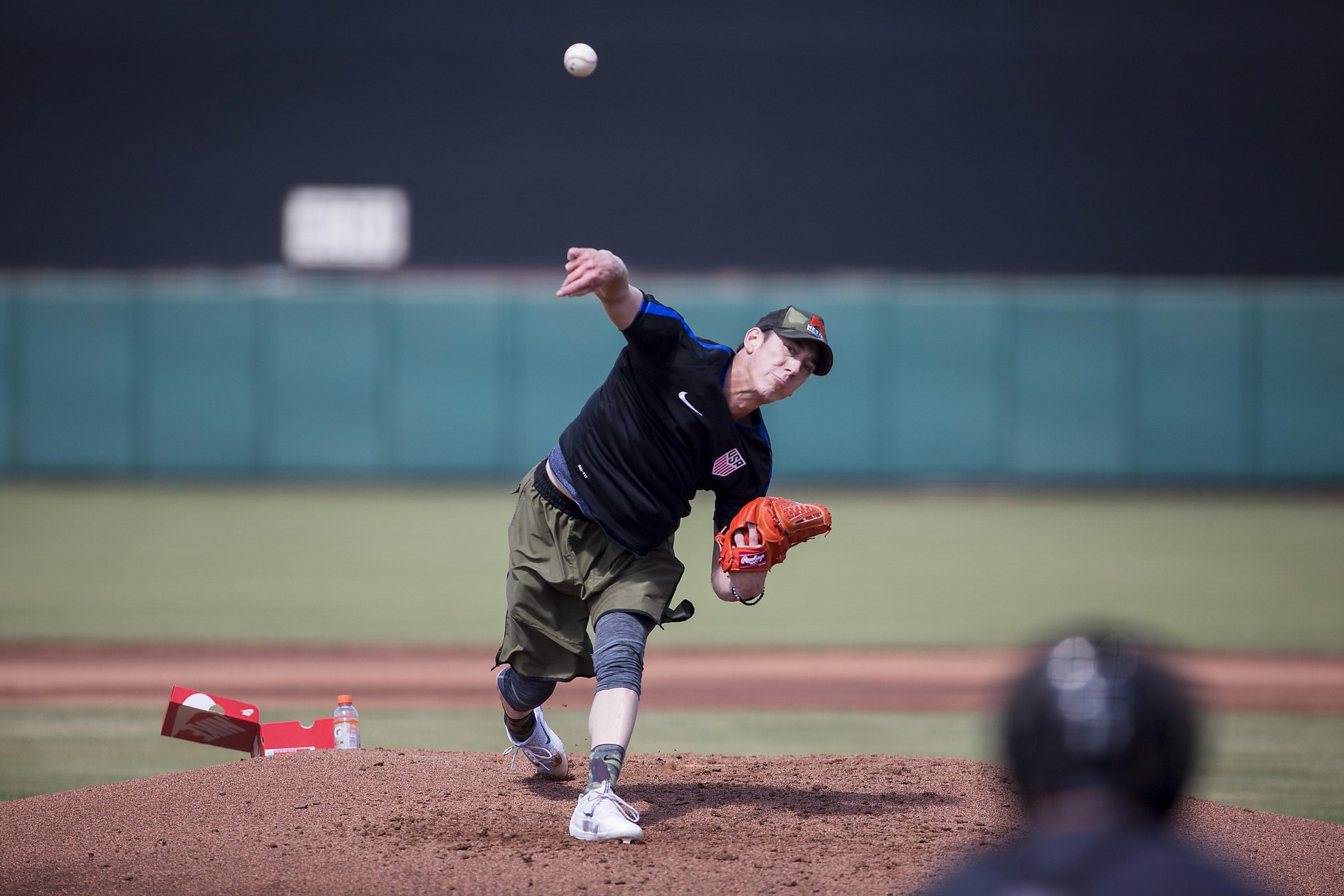 Video: Tim Lincecum pitches MLB showcase