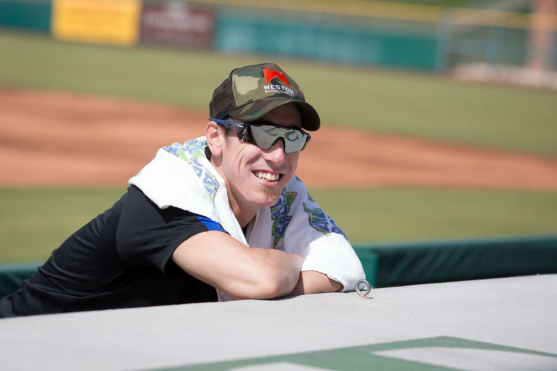 Tim Lincecum sold his $2 million condo so he could go back to living ...