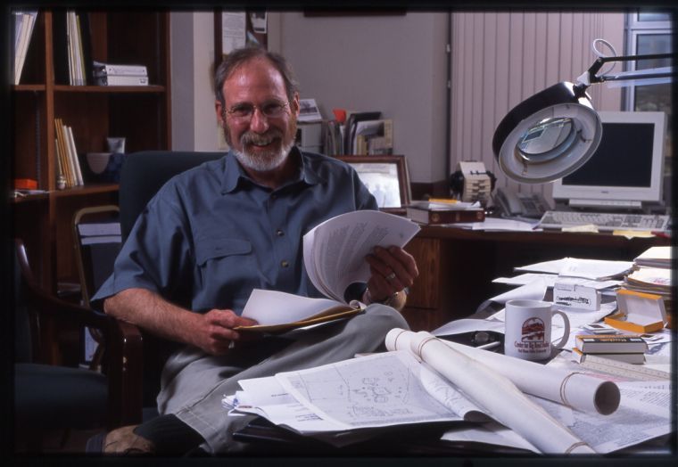 Archaeologist finds art in local history