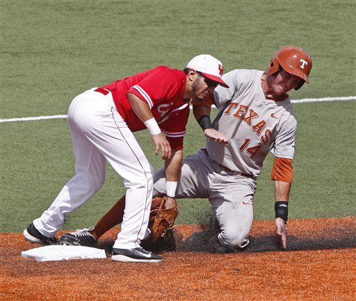COLLEGE BASEBALL: UT advances; TCU starts with win