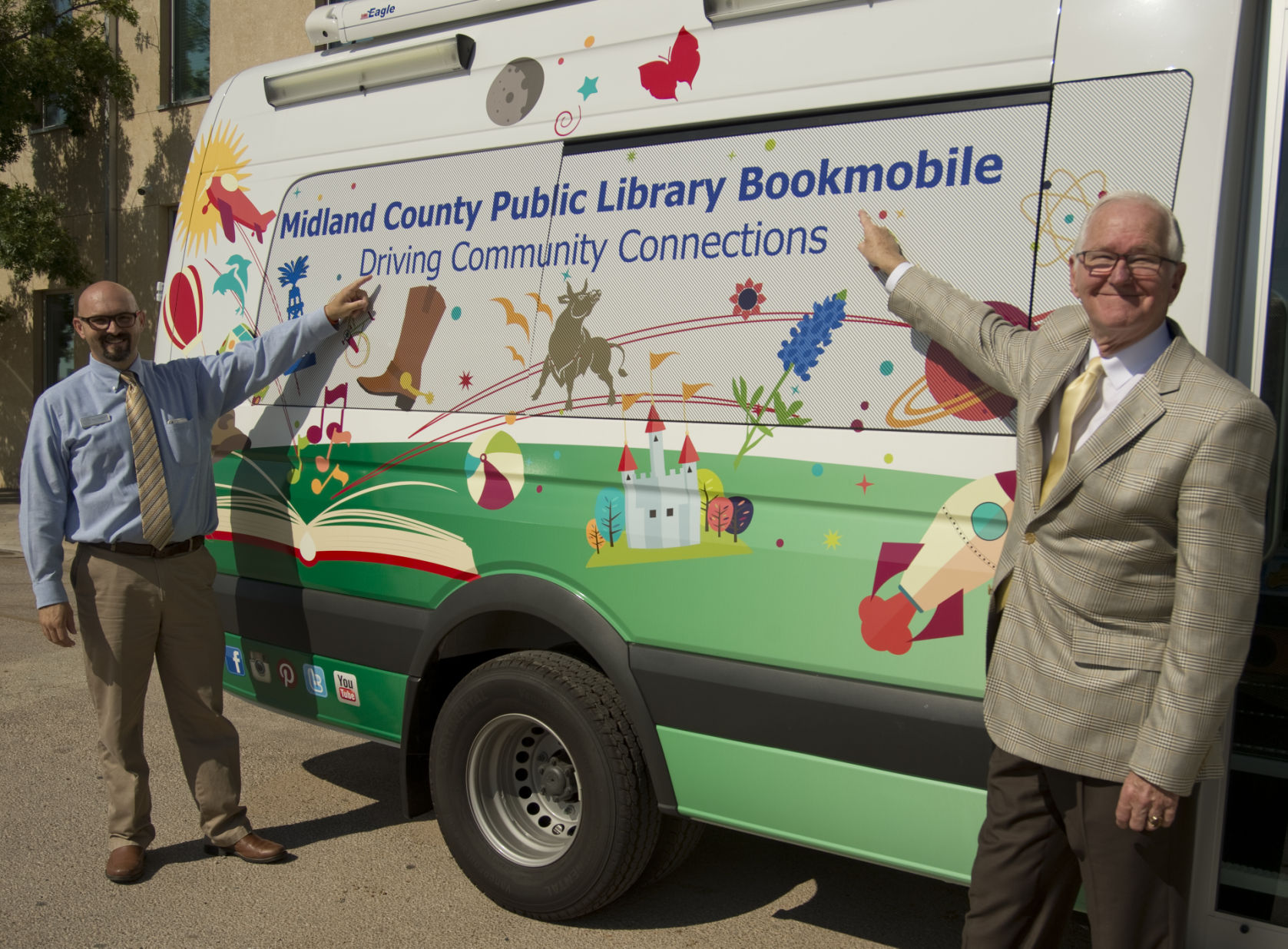 Library expands its reach with bookmobile
