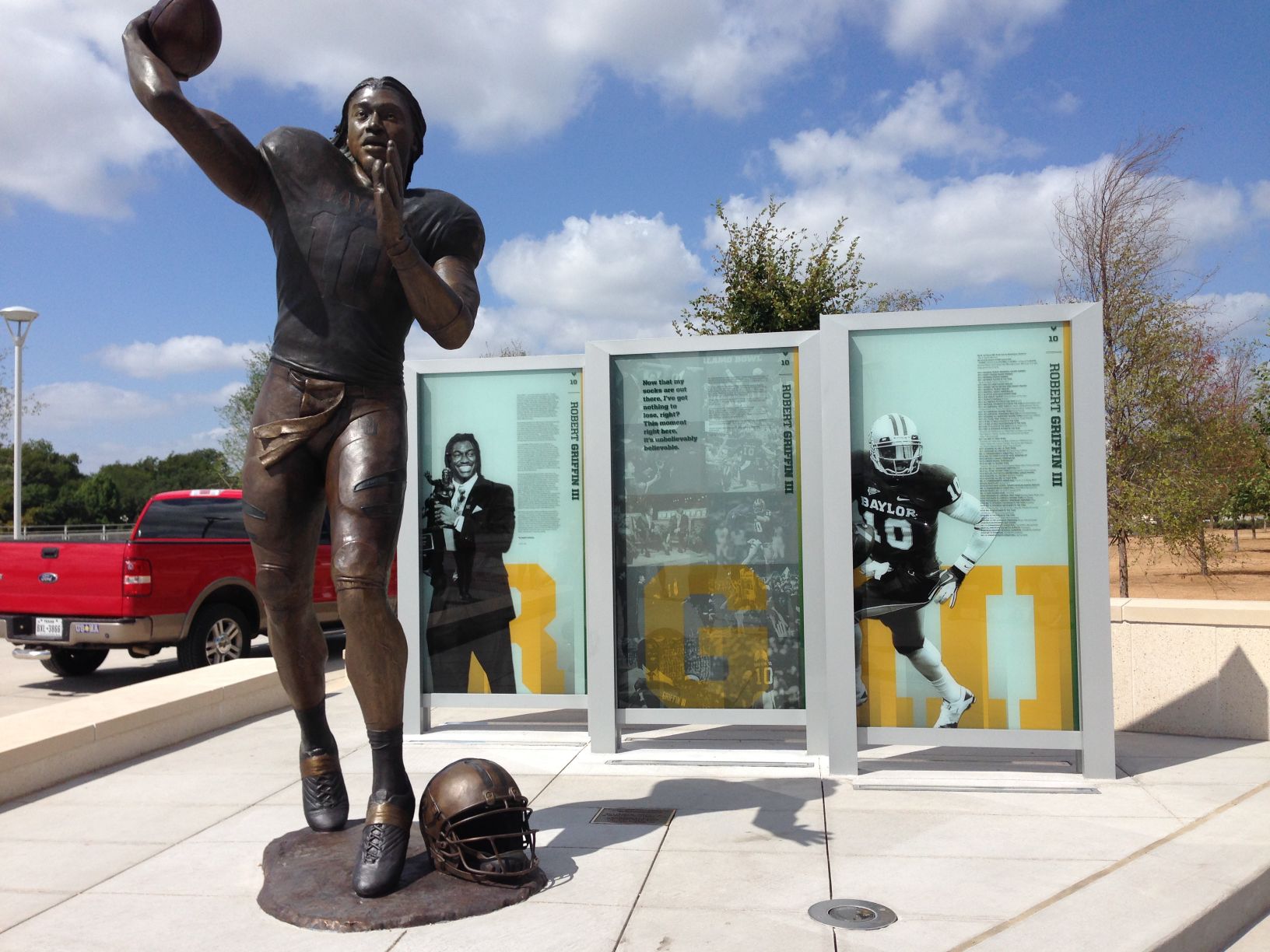 Midland artist's work unveiled at Baylor stadium