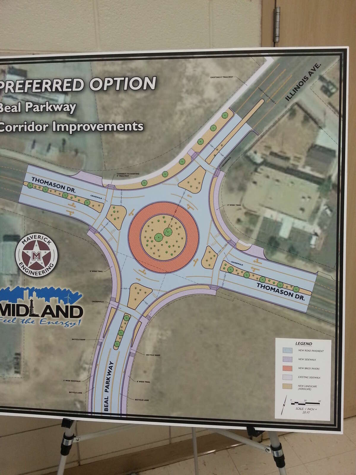 Residents get a glimpse of roadway roundabout