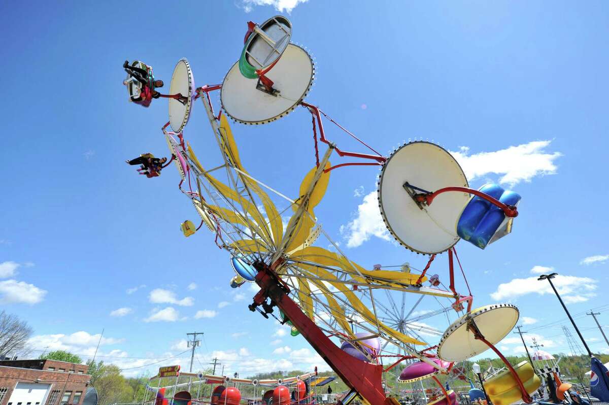 Early opener for Playland rides