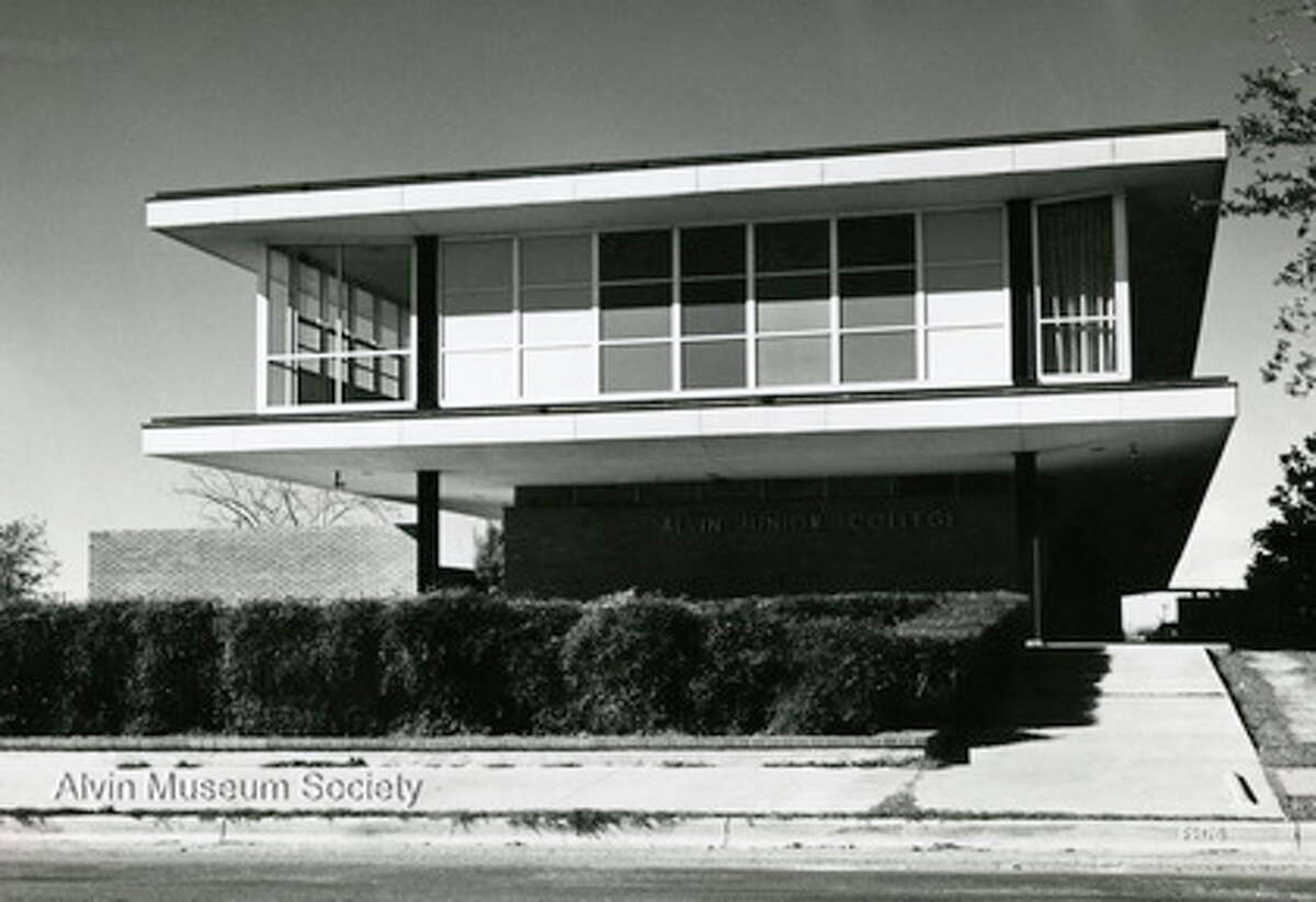 Alvin's historical society shares photos of town's early days