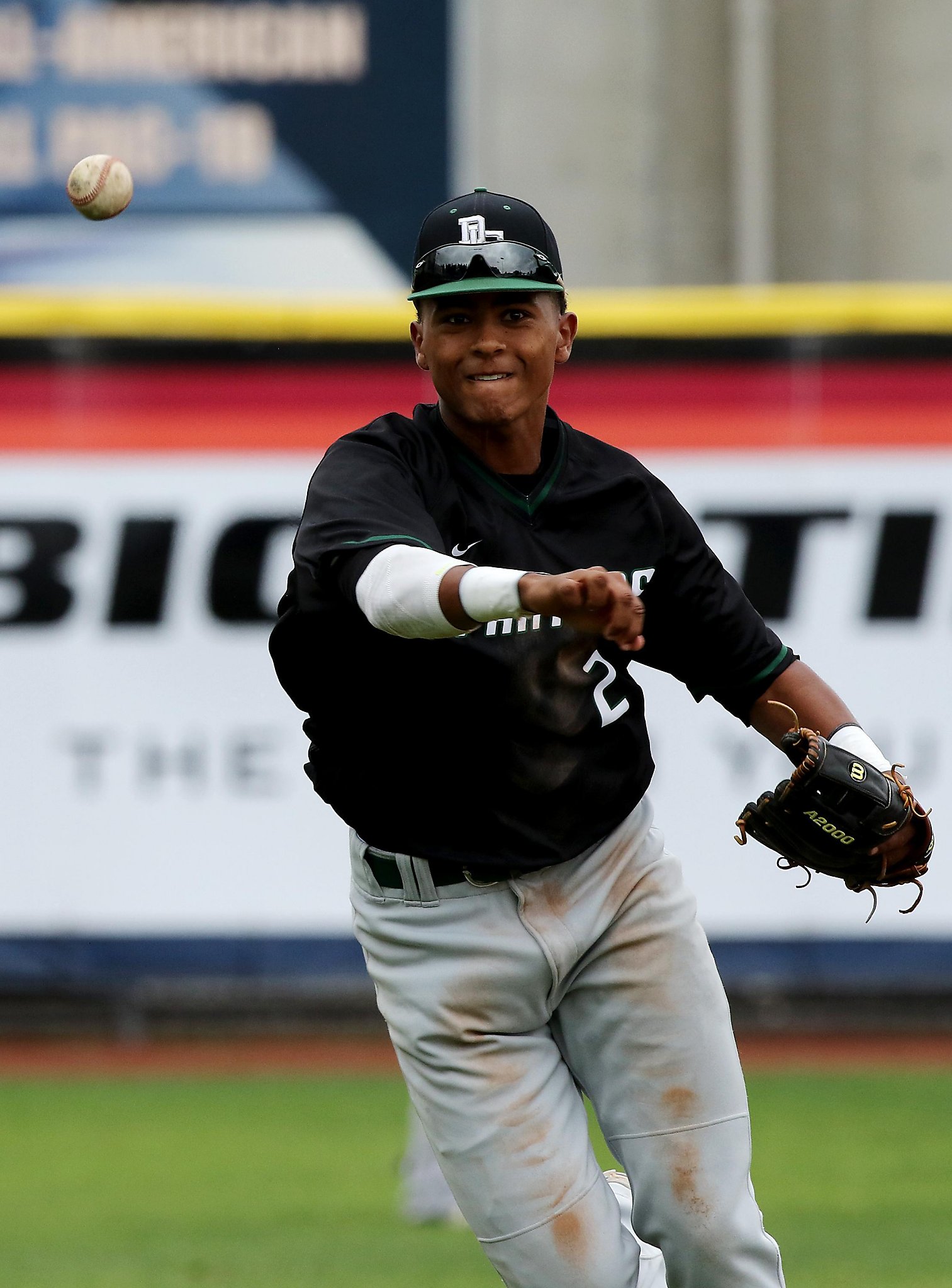 De La Salle baseball finding strength in numbers, too
