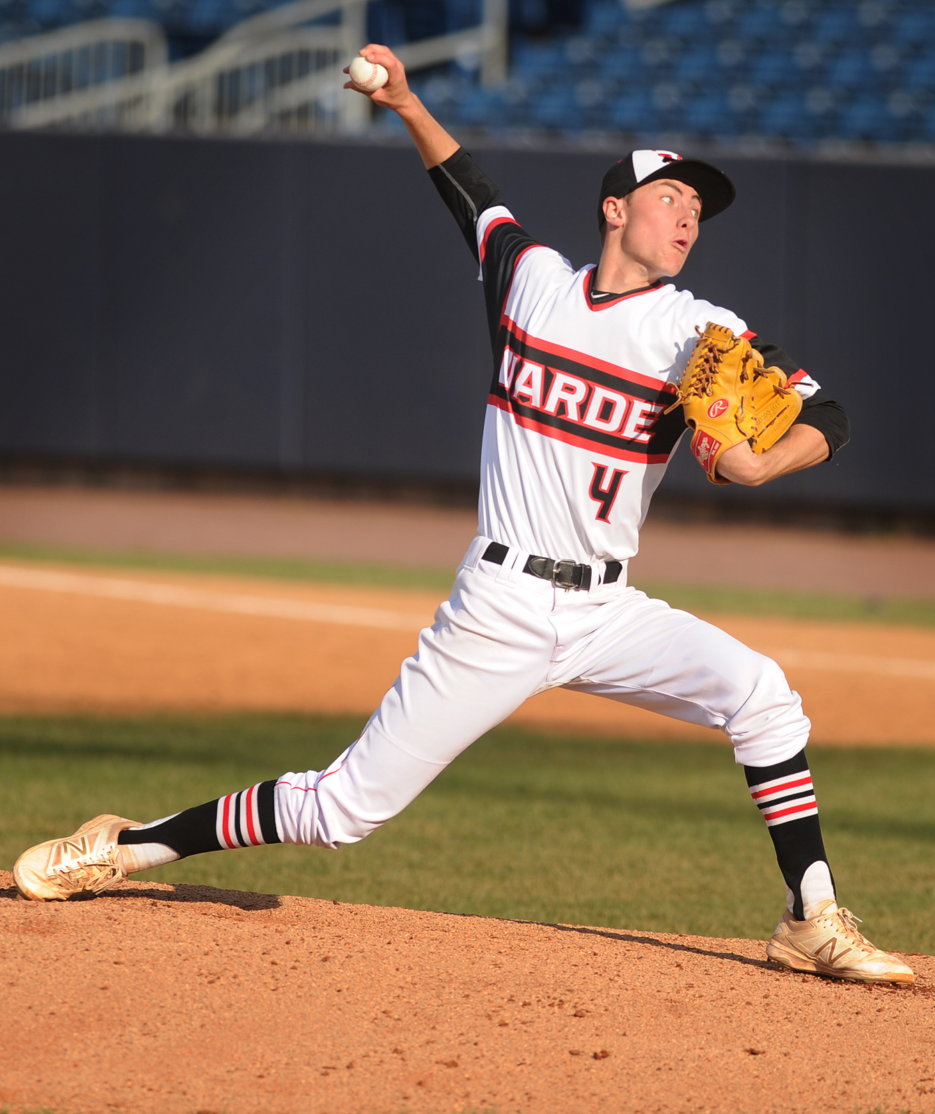 FCIAC Baseball: Natoli goes distance to lead Warde past Ludlowe