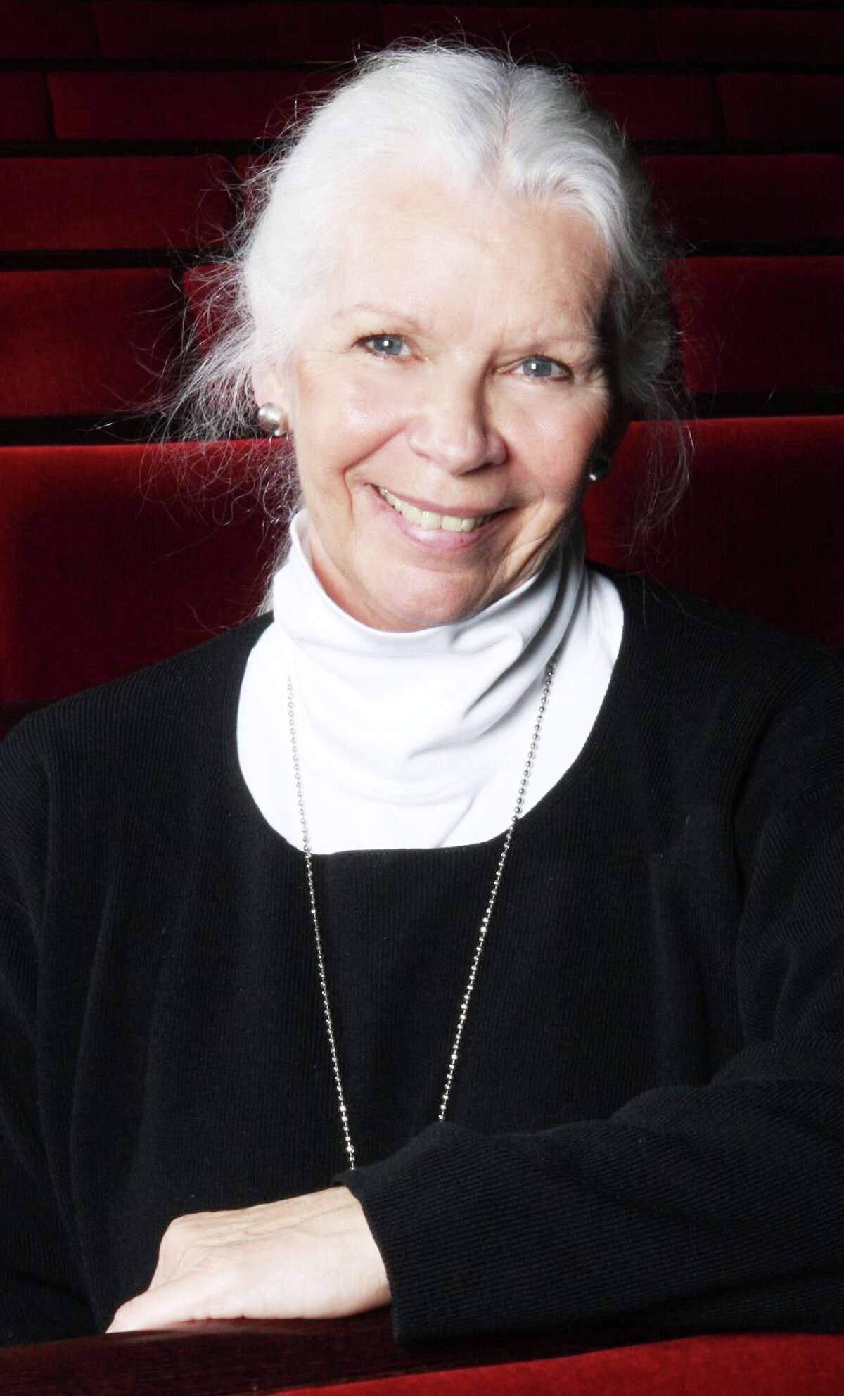 State theater critics to honor Westport Playhouse figure