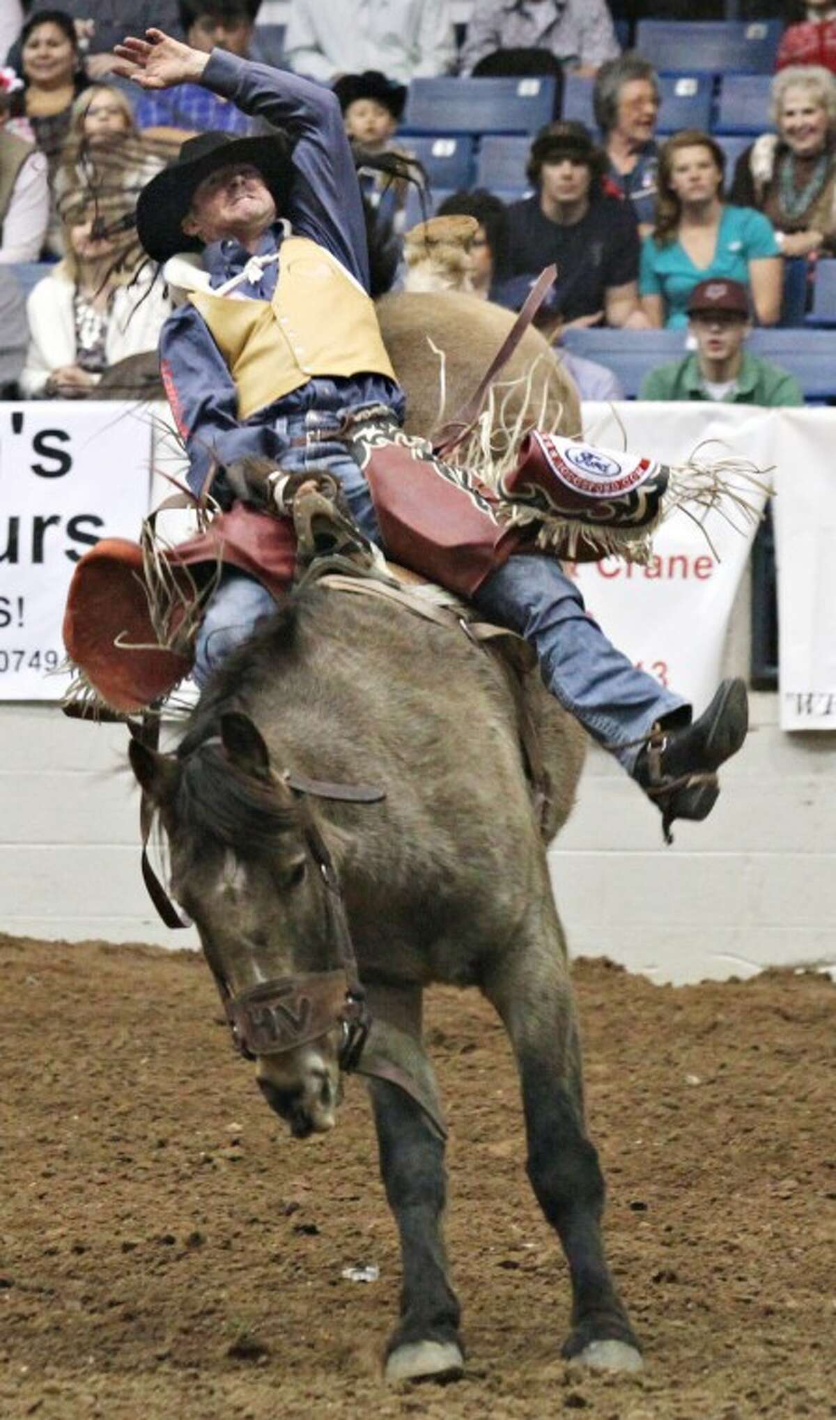 FANS GUIDE TO THE SANDHILLS RODEO