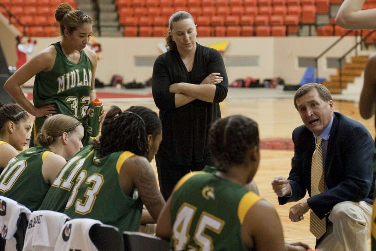 Photo Gallery: College Basketball