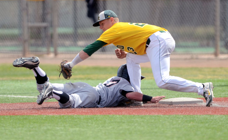JC BASEBALL: Howard pulls off two improbable wins to sweep MC