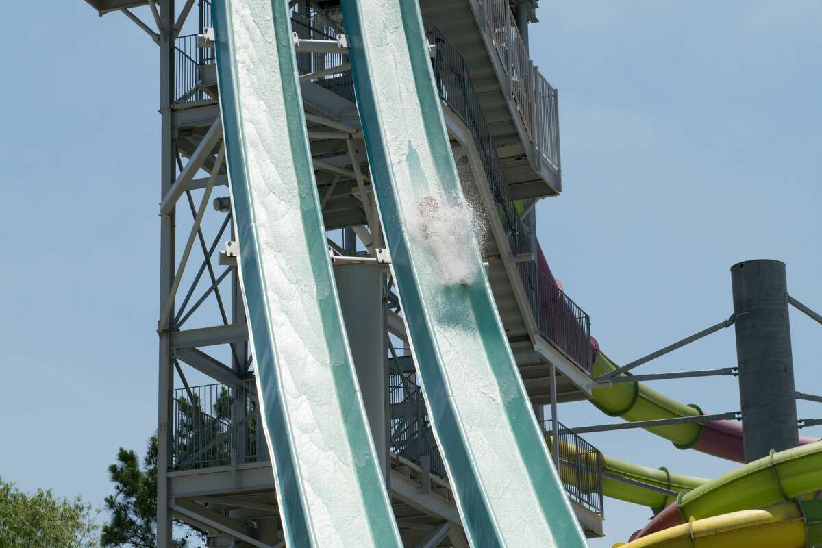 Six Flags to rename, renovate Wet ‘n’ Wild Splashtown