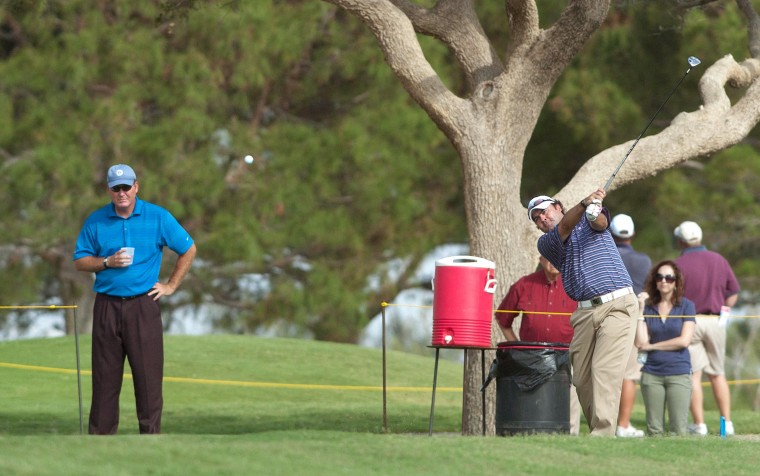 Pappas, Whittaker take early lead at WNB Classic