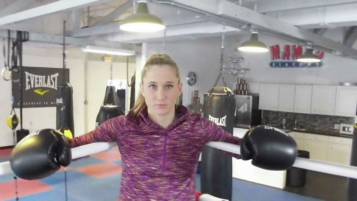 Ginny Fuchs wins opening bout at women's world championships