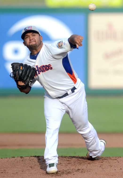 TEXAS LEAGUE: Hernandez reaches second on all-time wins list in ...