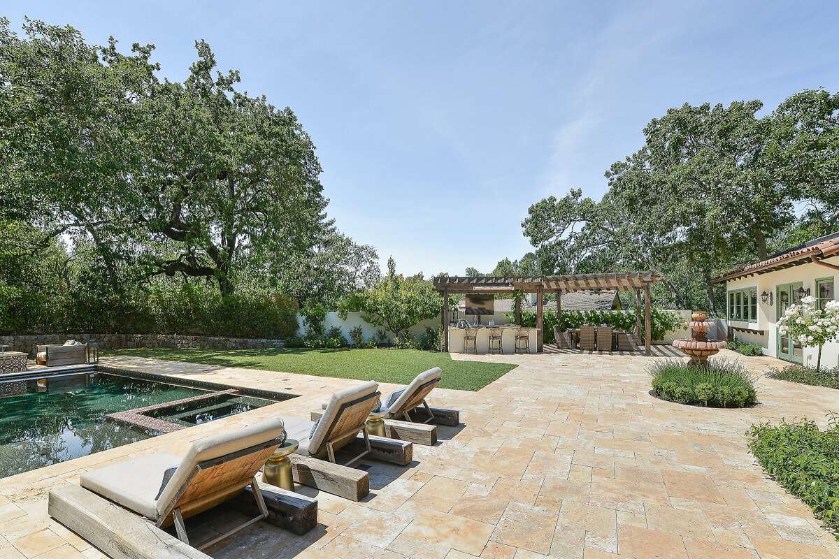 Look inside: Orinda home of NBA star Steph Curry goes on market