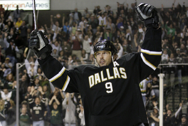 Mike Modano retires