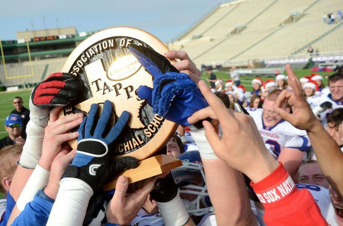 Defense keys Mustangs to 2nd straight state title