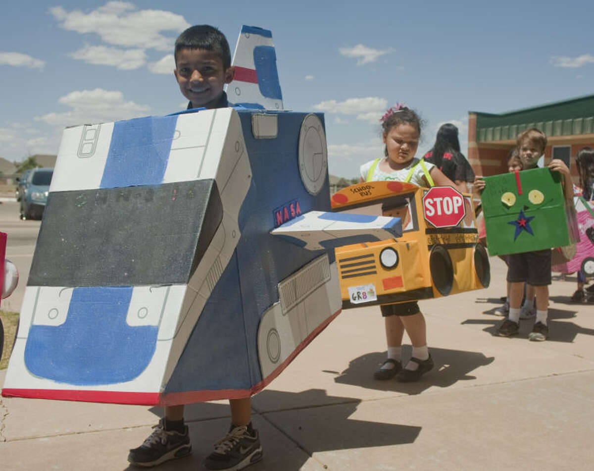 Photo Gallery: Greathouse Transportation Parade