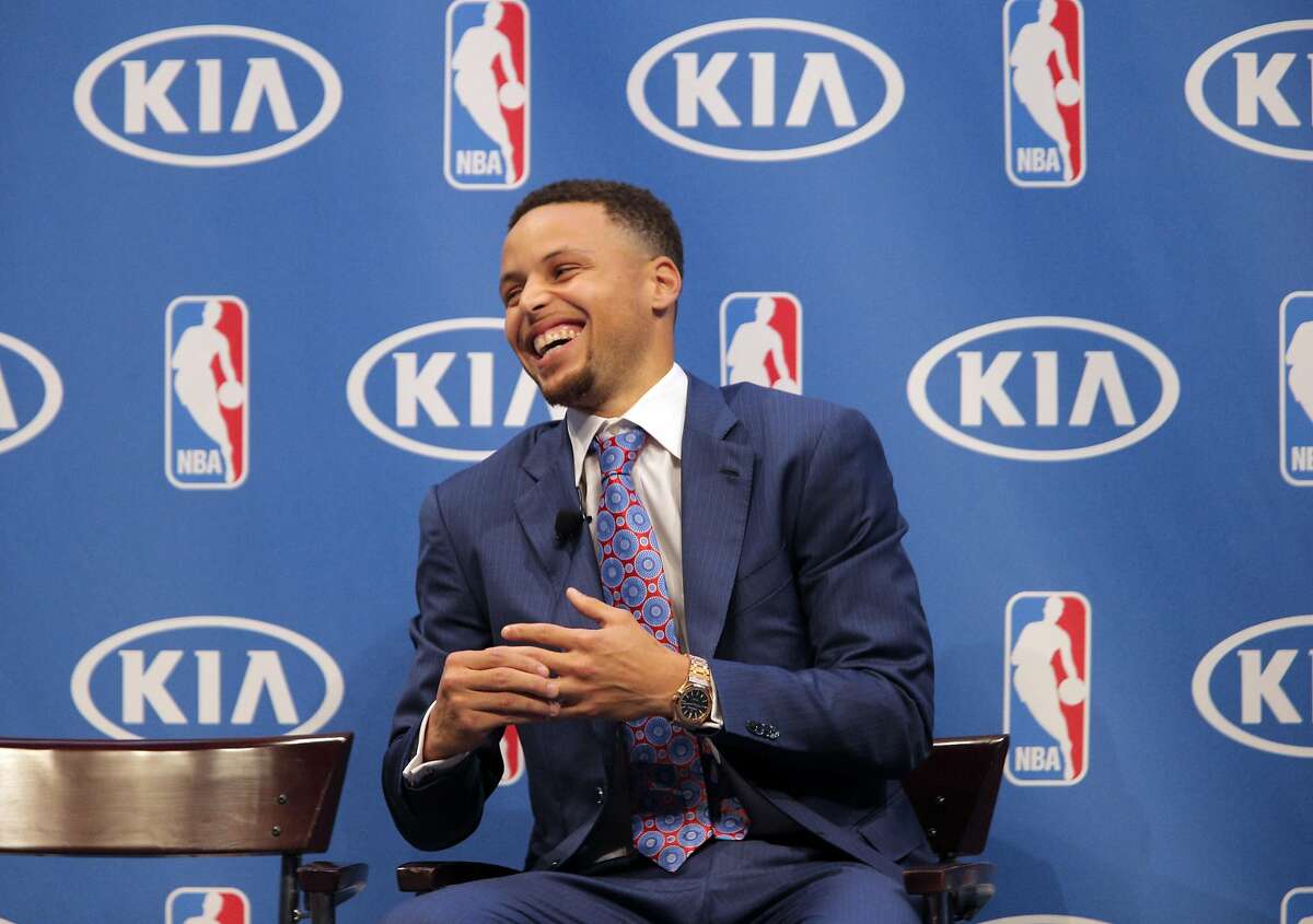 Stephen Curry makes history: 1st unanimous MVP