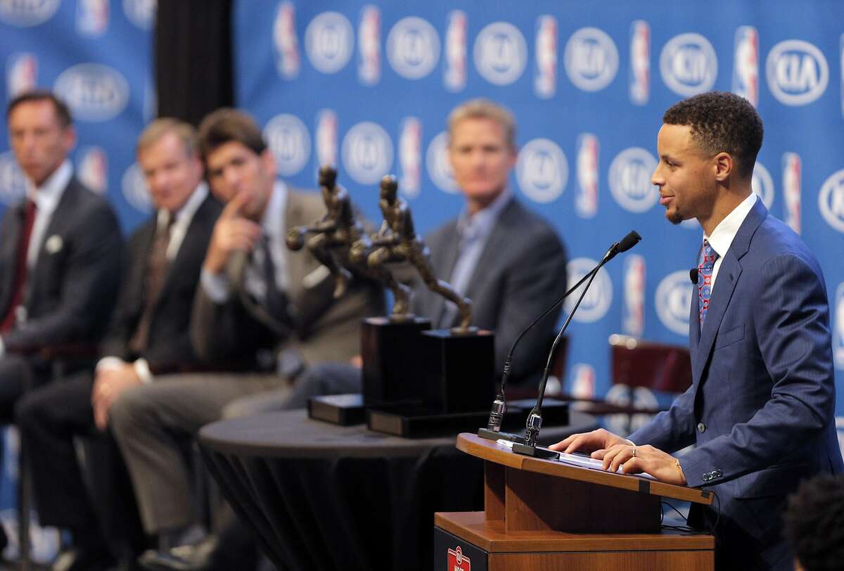 Stephen Curry makes history: 1st unanimous MVP