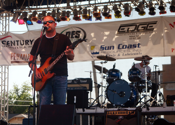 Photo Gallery: Bar Jam