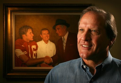 Former Longhorn quarterback James Street dies