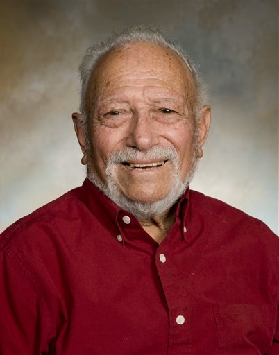 Famed Texas marine researcher Ray dies at 94