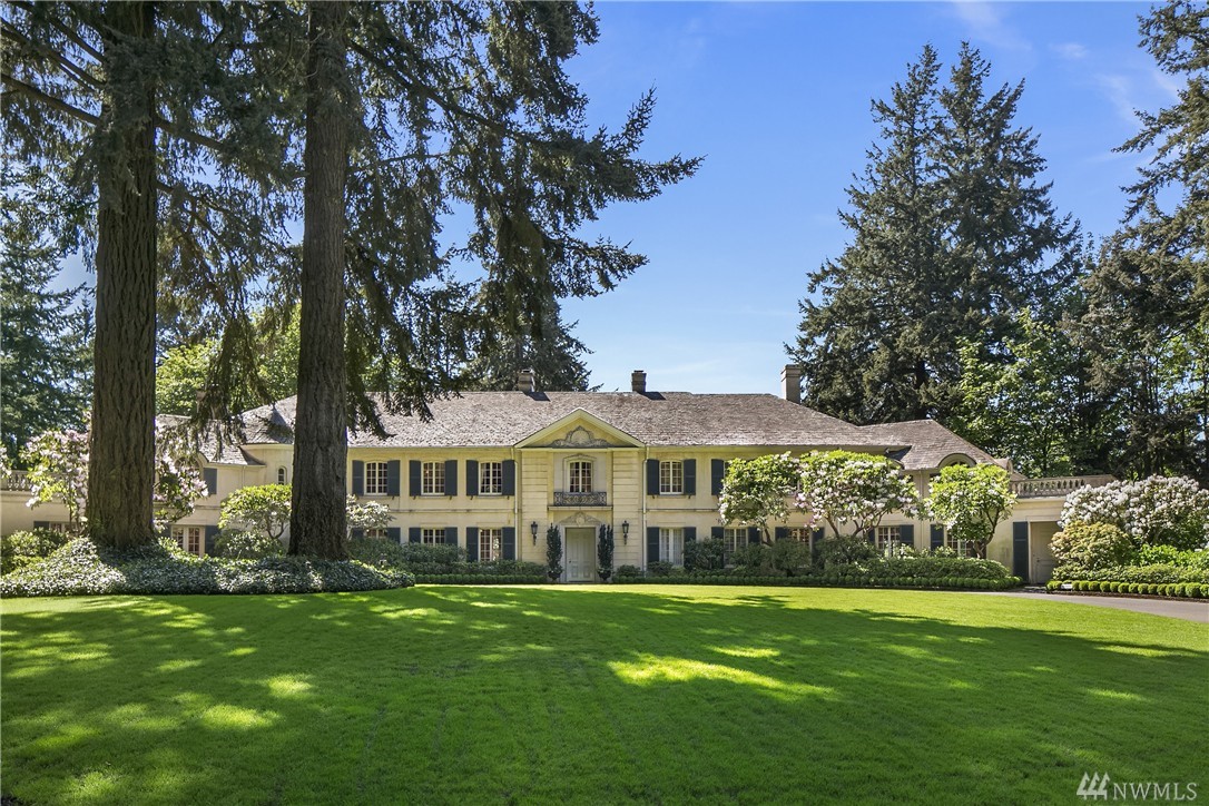Historic palace hidden near Seattle