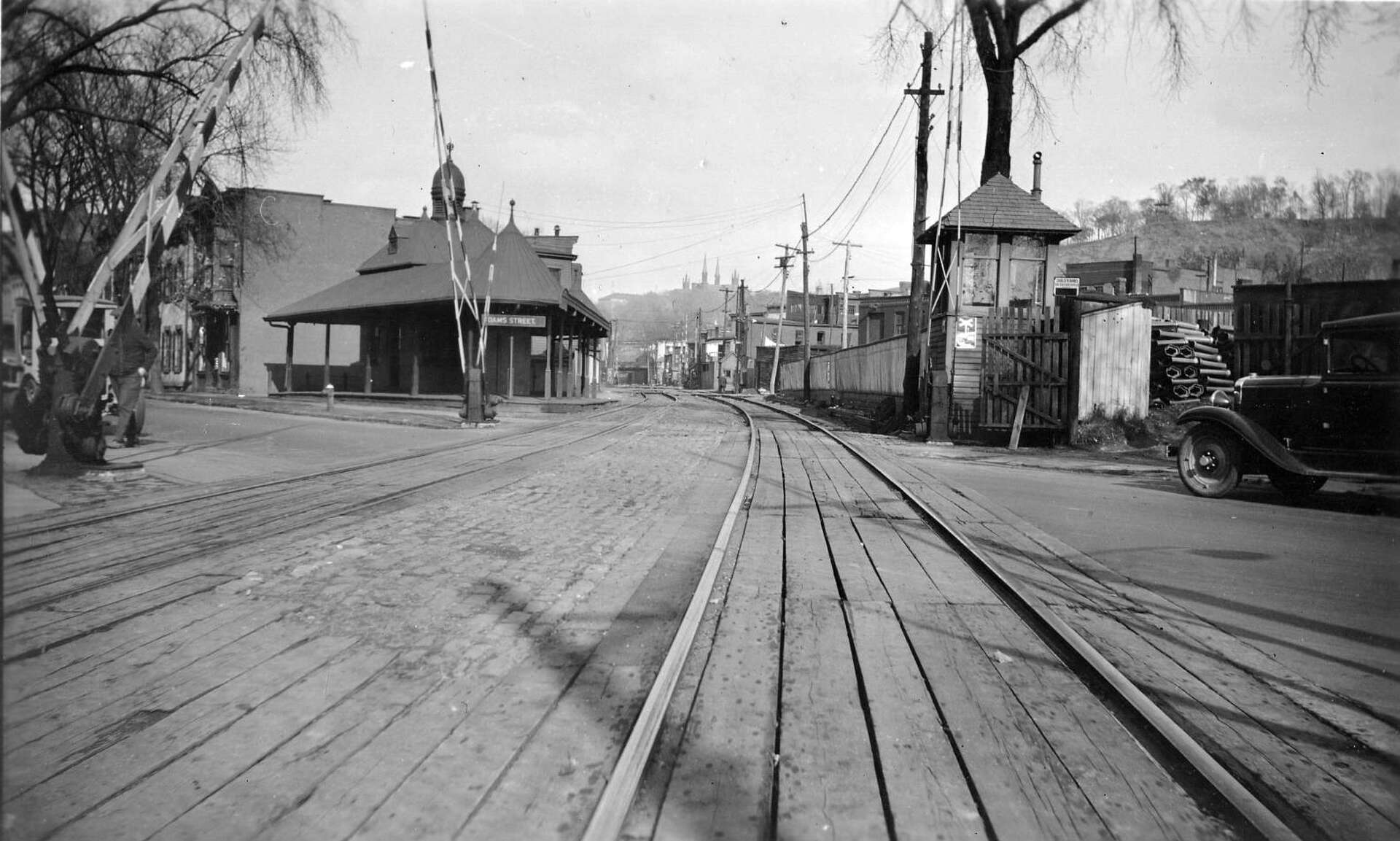 1929 photos capture Troy railroad history