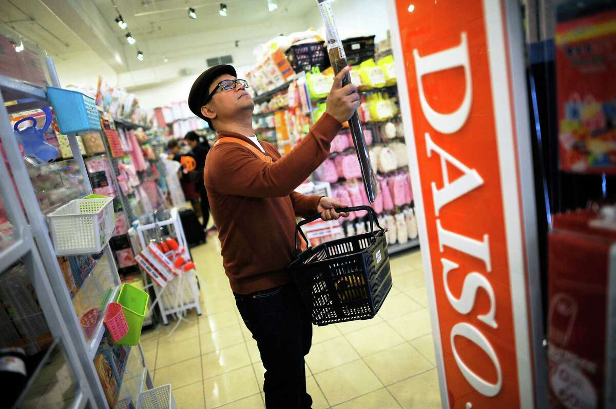 Deal of the Week: Japanese discount chain is moving in