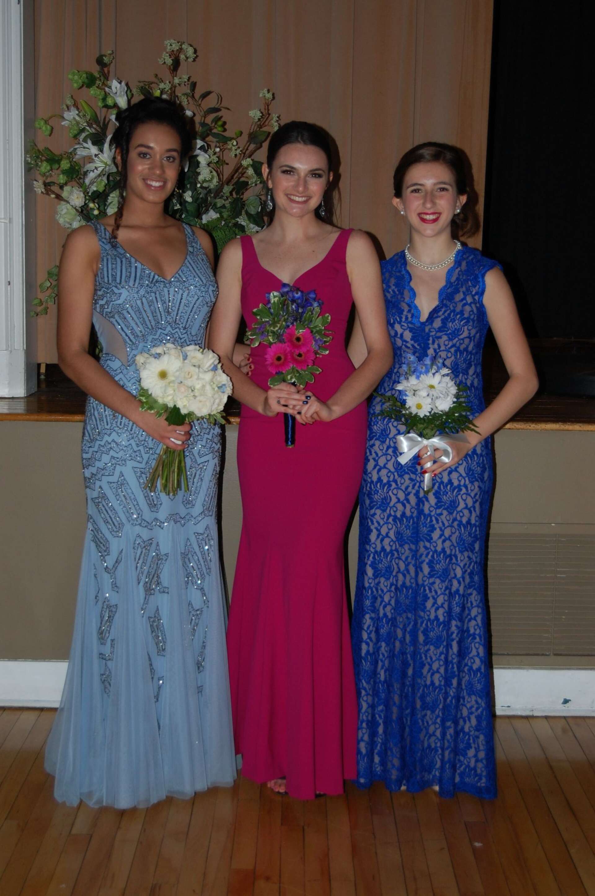 SEEN: Notre Dame-Bishop Gibbons Junior-Senior Prom