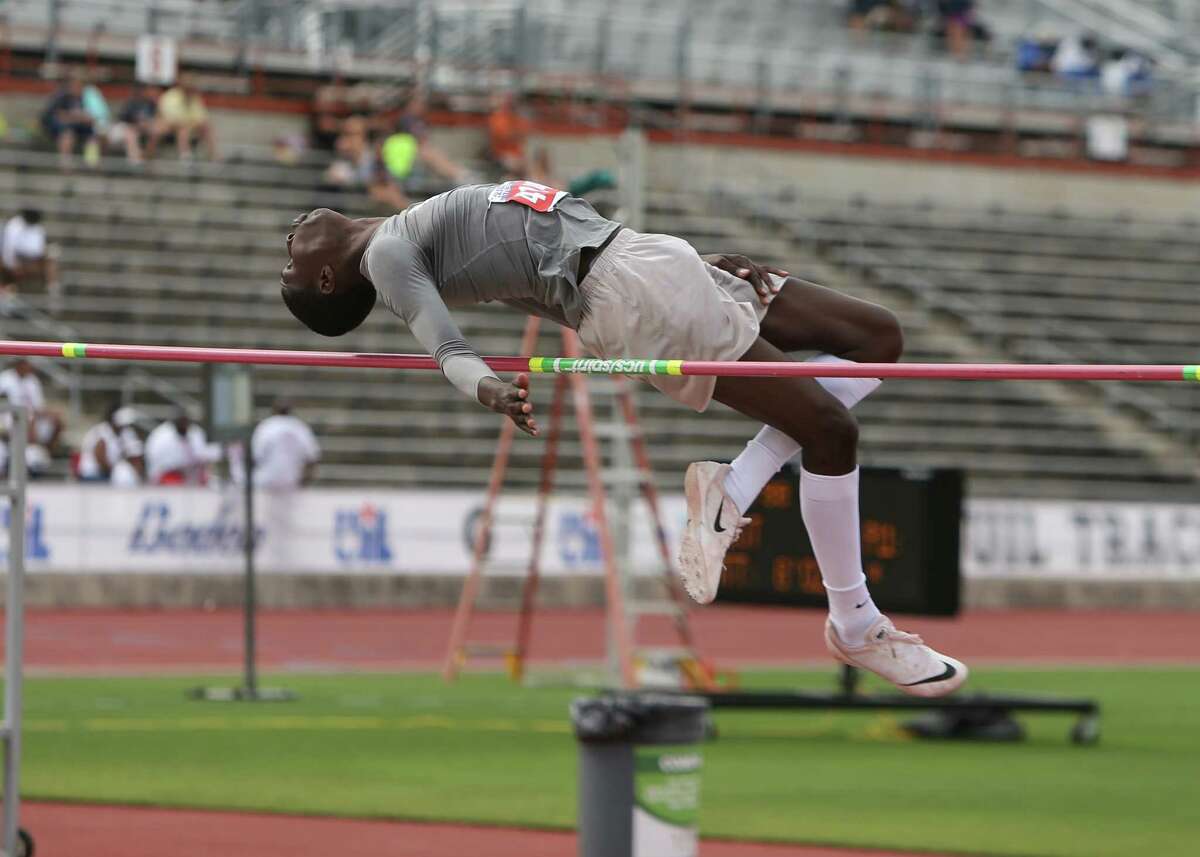 WO-S junior Dupree finds high jump silver