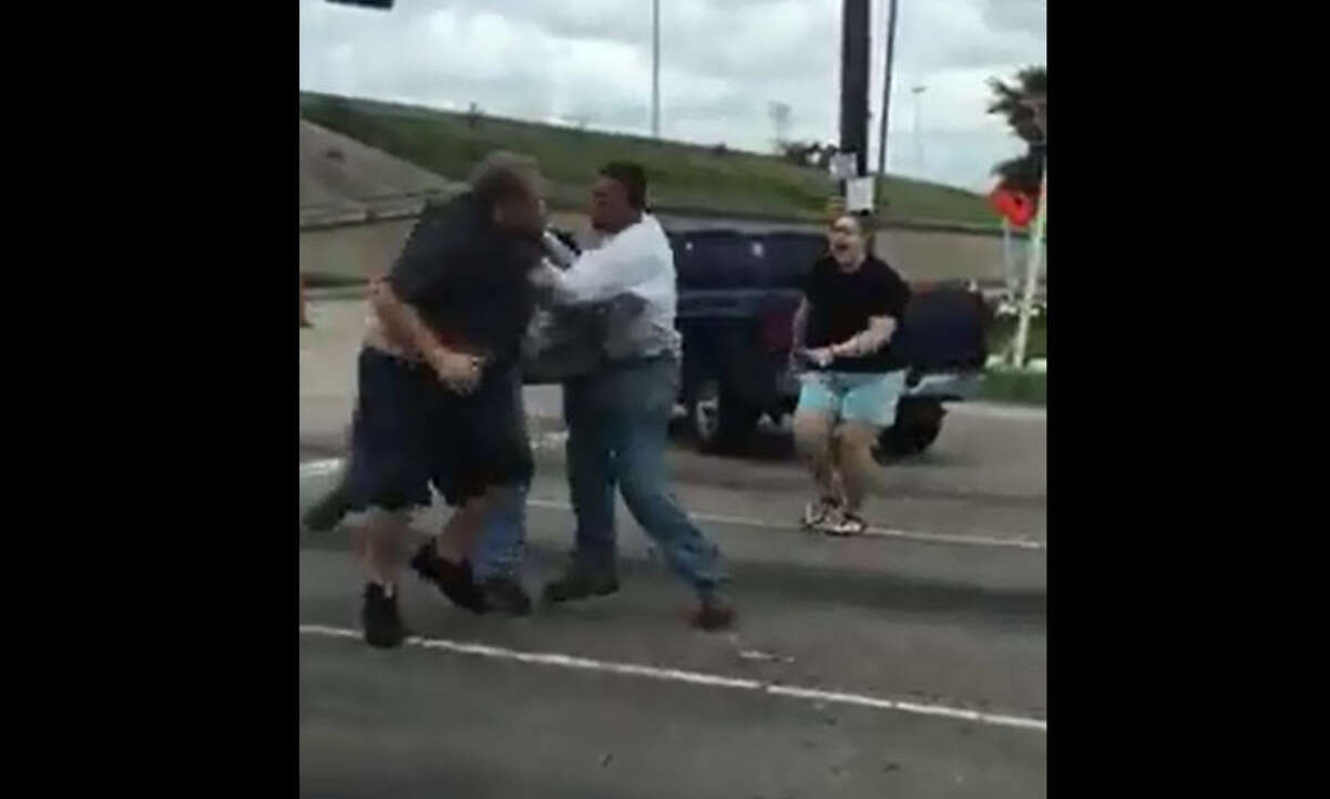 Video: Houston road rage incident leads to street brawl Video: Houston road rage incident leads to street brawl