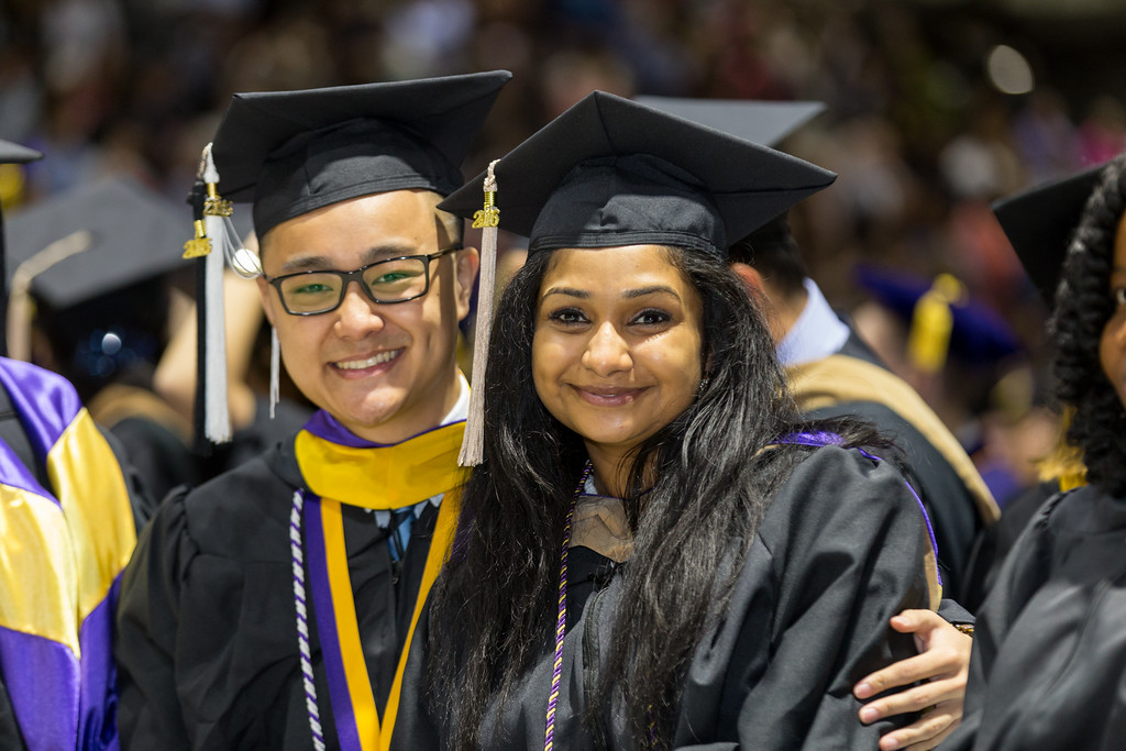 New college graduates find welcoming job market