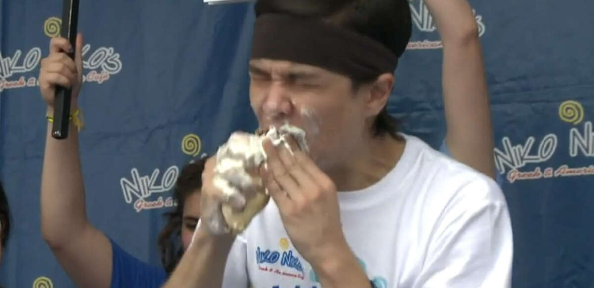 Contestants show heart, appetite during Niko Niko's World Gyro Eating ...