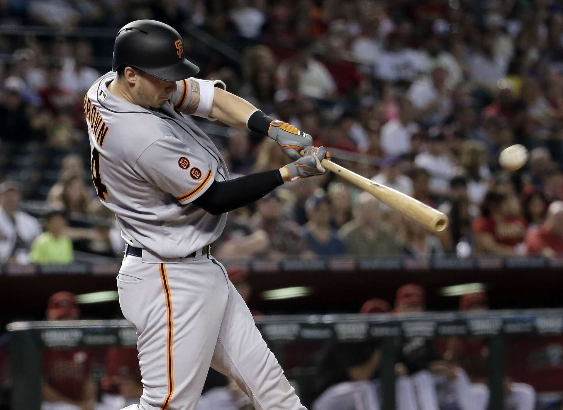 Giants beat Diamondbacks in ninth, sweep series