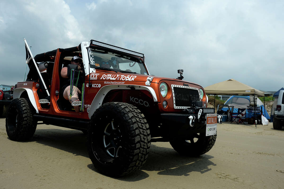Texas Jeep enthusiasts flaunt custom rides during 'Go Topless Weekend'