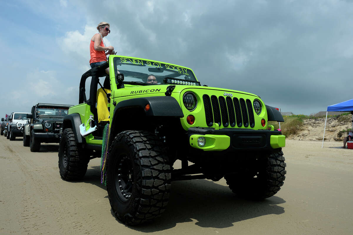 Texas Jeep enthusiasts flaunt custom rides during 'Go Topless Weekend'