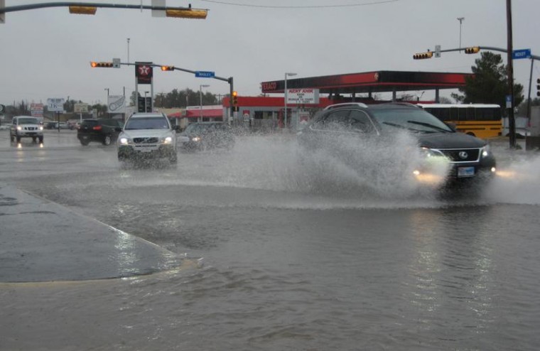 READER PHOTOS:A soggy mess to drive in