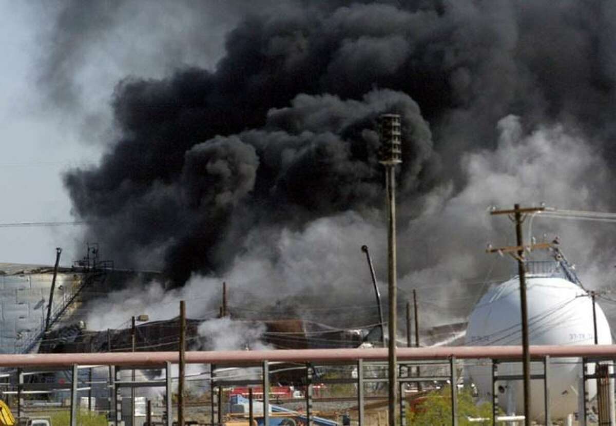 UPDATE >> Refinery fire won't slow rebuilding process, officials say