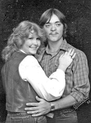 Mullins couple will celebrate 25 years