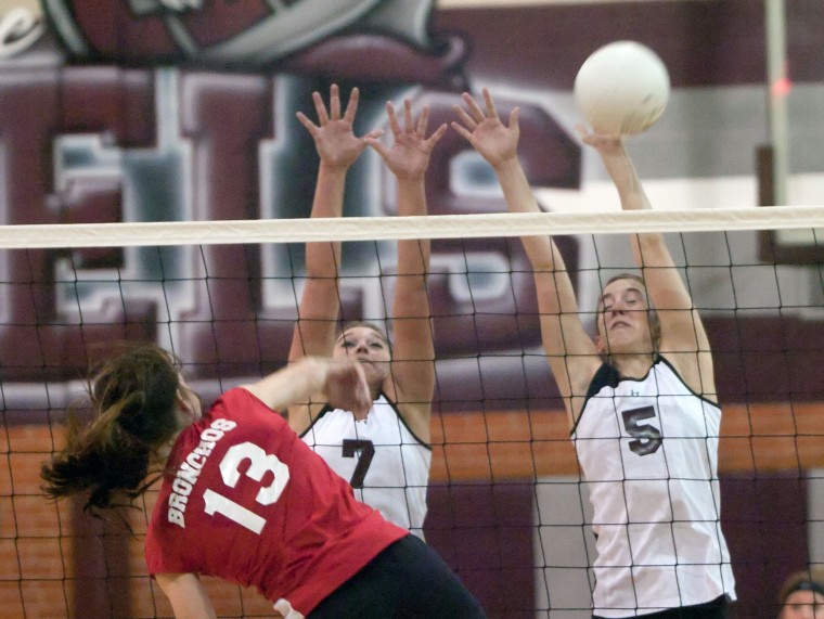 Lady Rebels take complete control against OHS