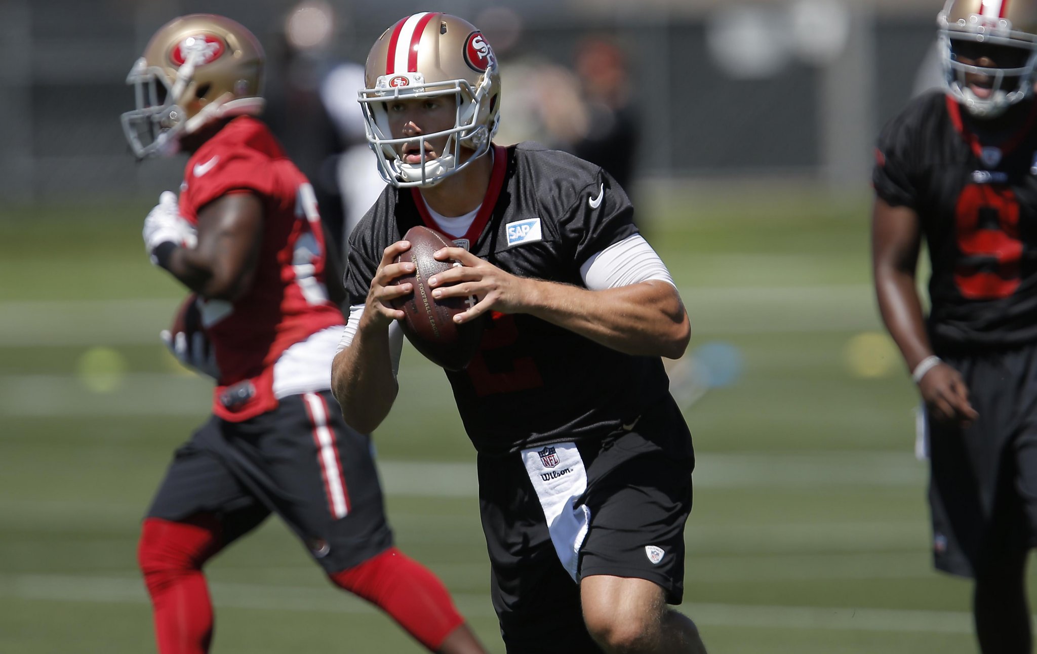 Here he goes again: 49ers’ Gabbert learning latest new offense