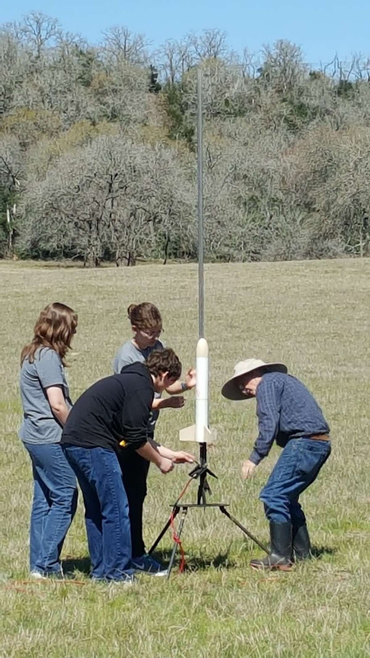 Rocketry club logs top 20 finish at national event